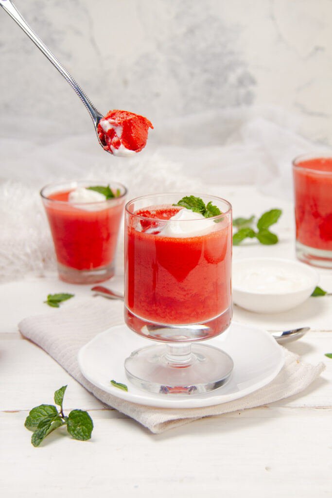 Creamy Yogurt Jello: A light, dreamy dessert in 5 minutes - janirecipes.com